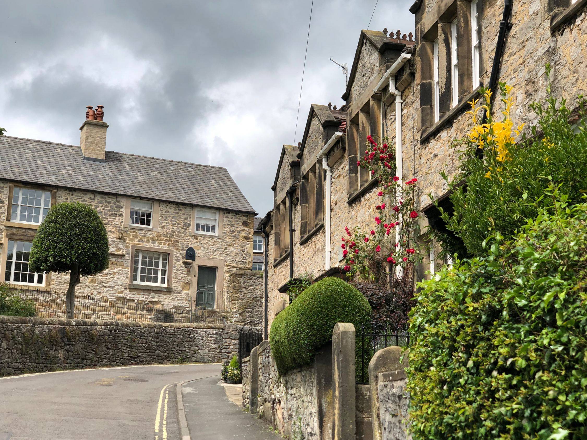 Bakewell via Ashford-in-the-Water (6 miles) - Bakewell Walk