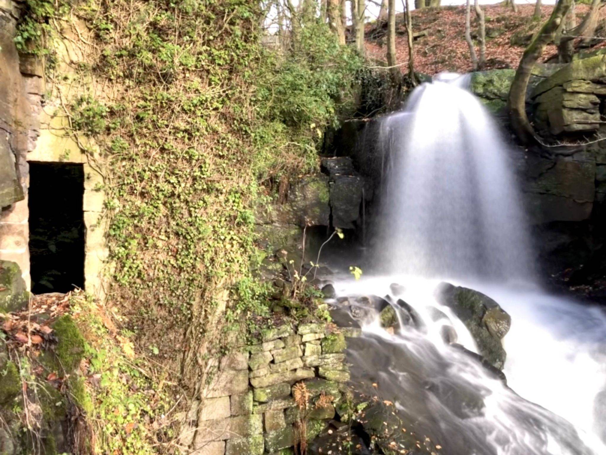 Amazing Lumsdale Falls - Lumsdale Mills & Arkwright history