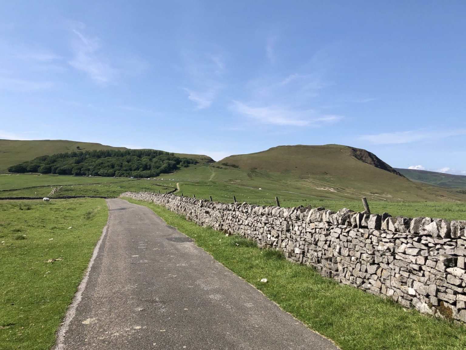 Stunning Castleton Circular Walk via Mam Tor (5.5 miles)