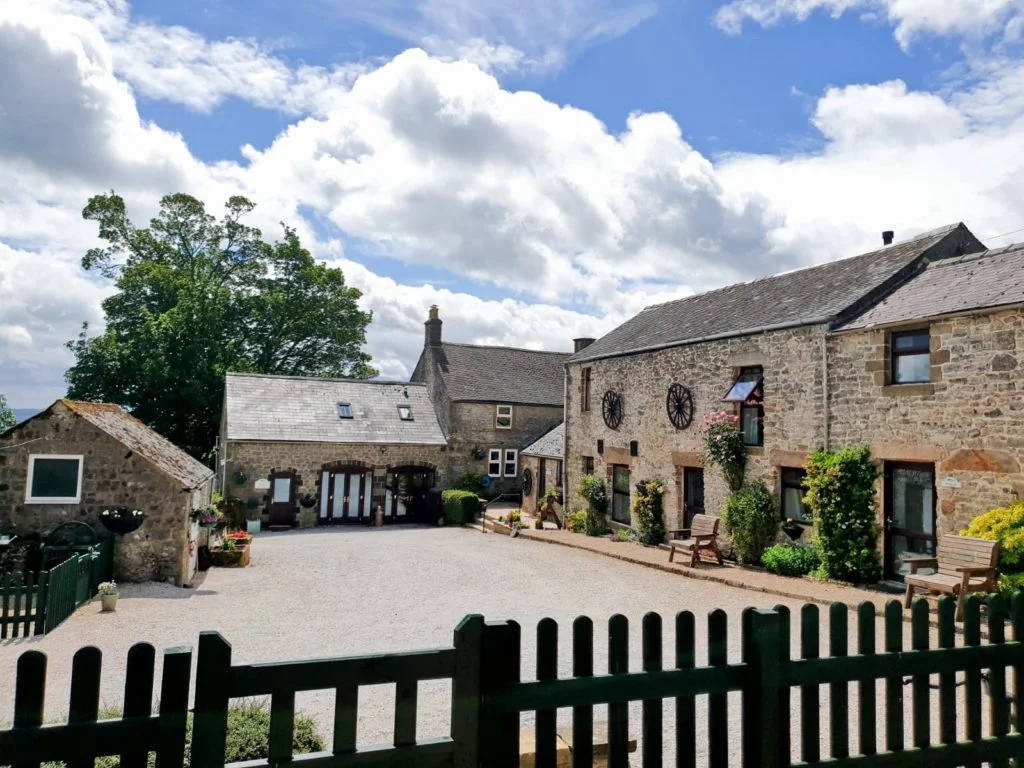 Stay at Bolehill Farm Cottages - Peak District