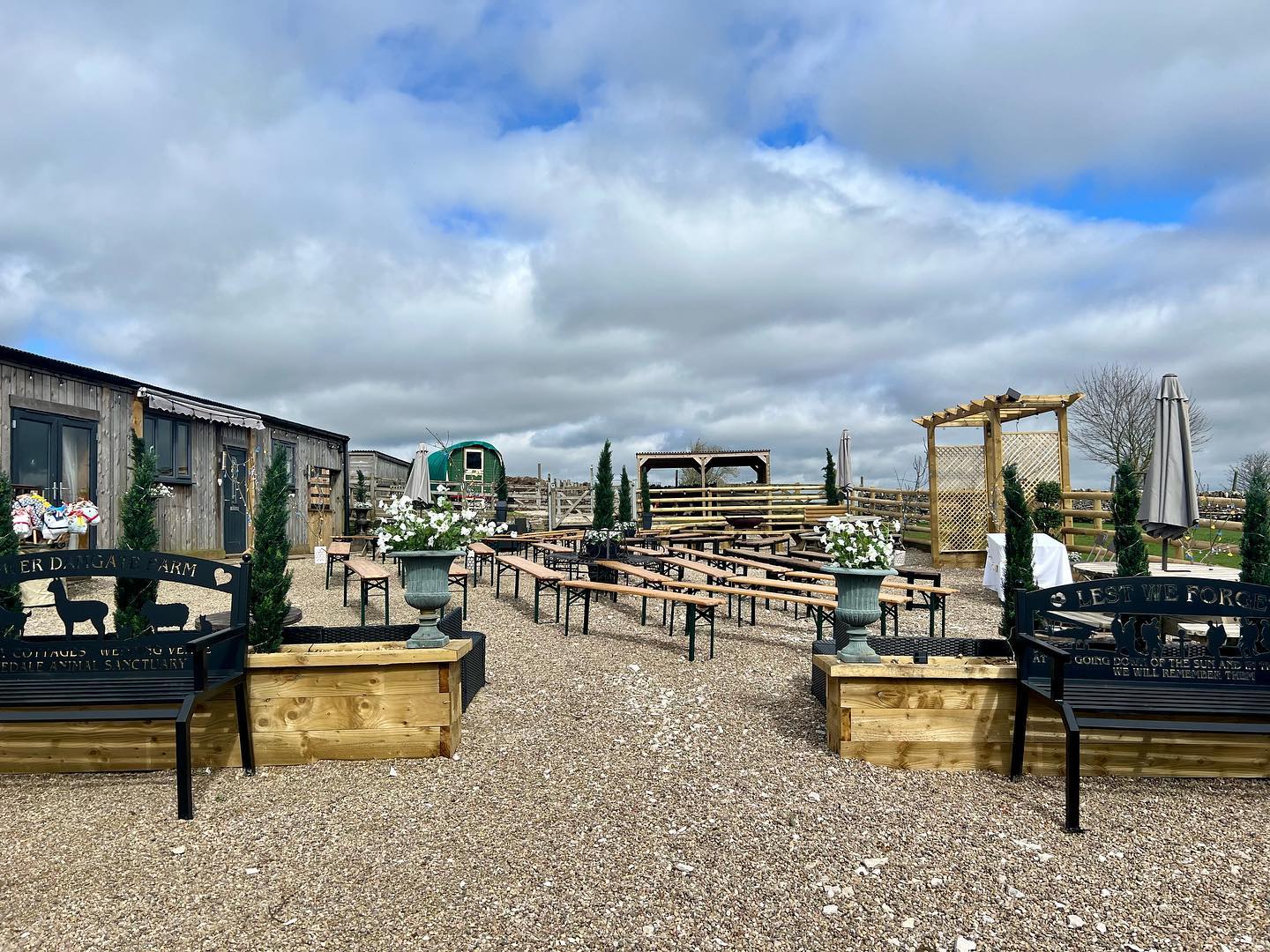 Lower Damgate Farm | Stunning wedding venue & group accommodation