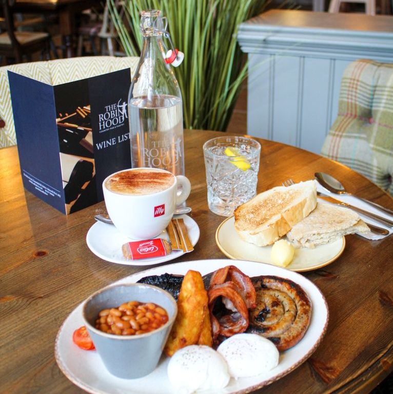 The Robin Hood | Family-friendly Peak District pub nr Chatsworth